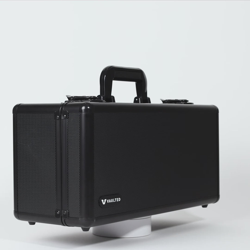 Card Case Stealth (4-Row) - Trading Card Case - Vaulted®