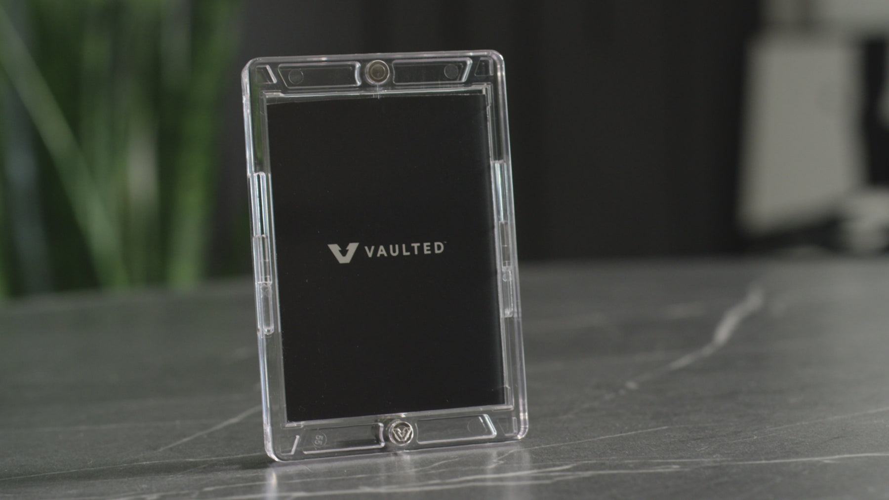 Card Mag Plus - Magnetic Card Holder - Vaulted®